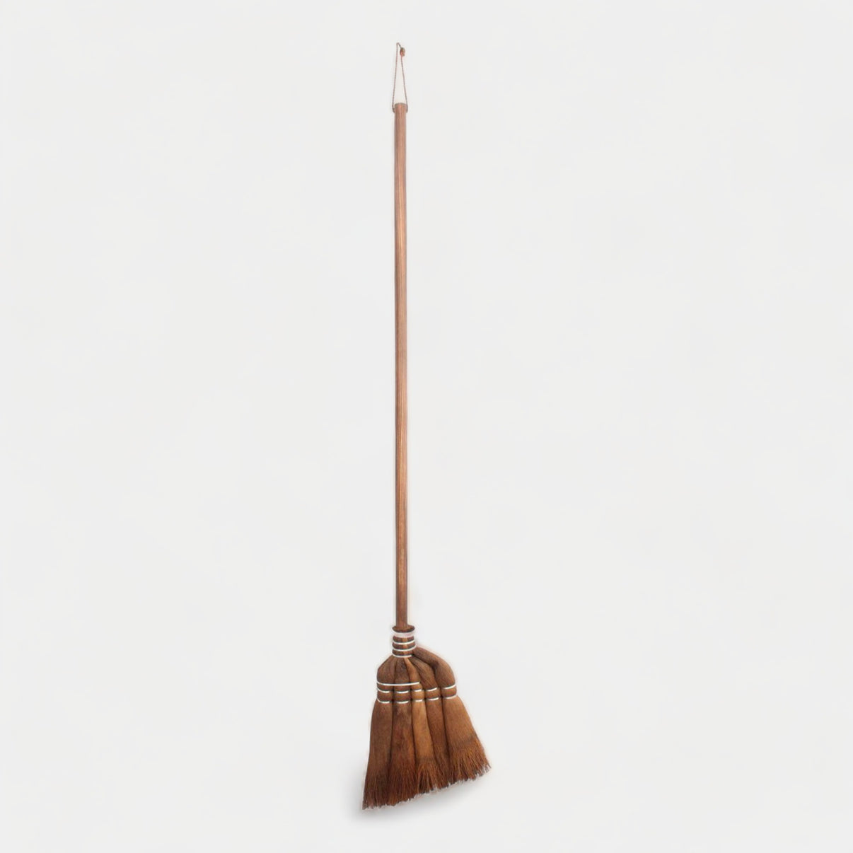 Takada Palm Broom with Japanese Cypress Broomstick – InnStore